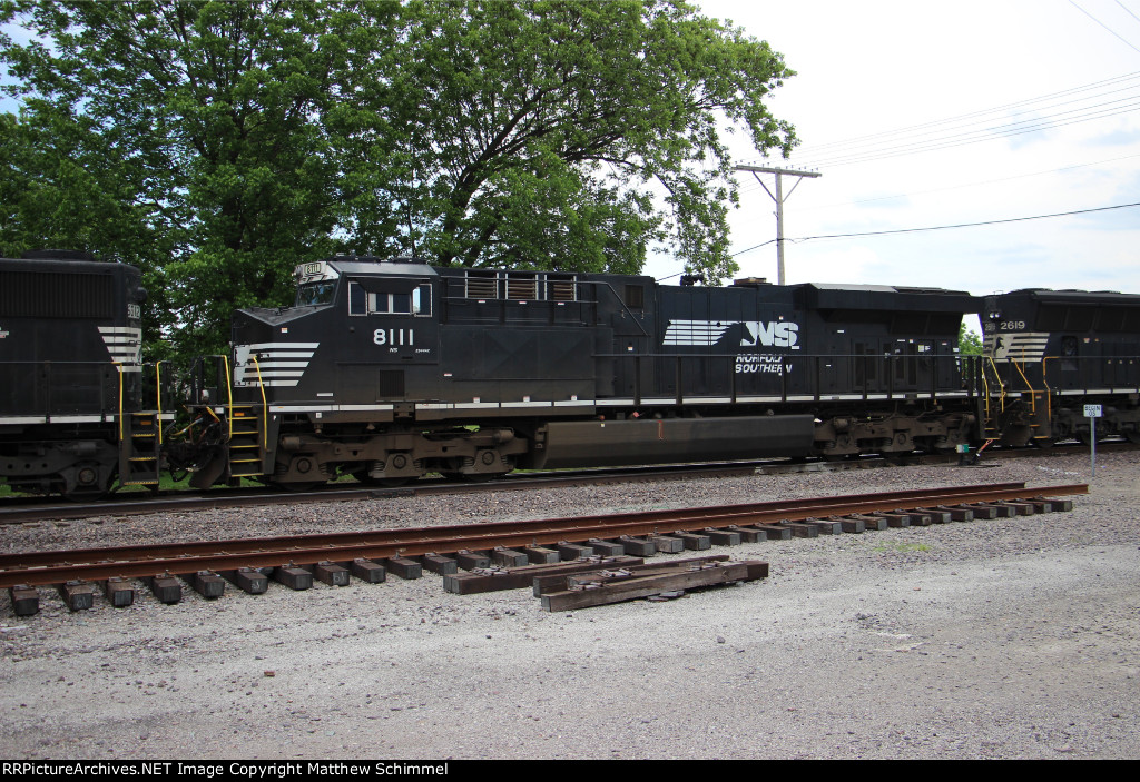 NS 8111